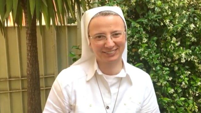 Pope appoints Sr. Simona Brambilla as Vatican’s first female prefect ...